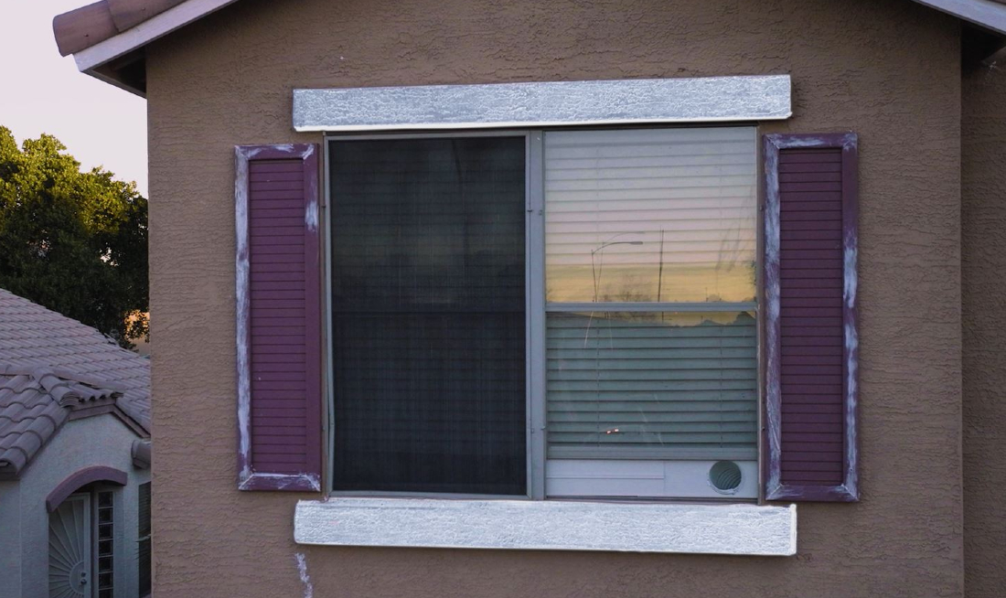 How to Paint Exterior Trim Using a Paint Sprayer - Wagner SprayTech