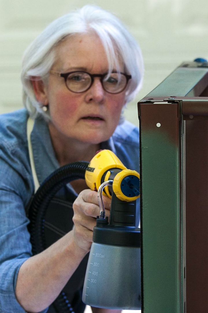Metal Work Bench Repurpose - Wagner SprayTech