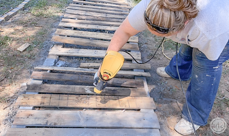 DIY Pallet Walkway - Wagner SprayTech
