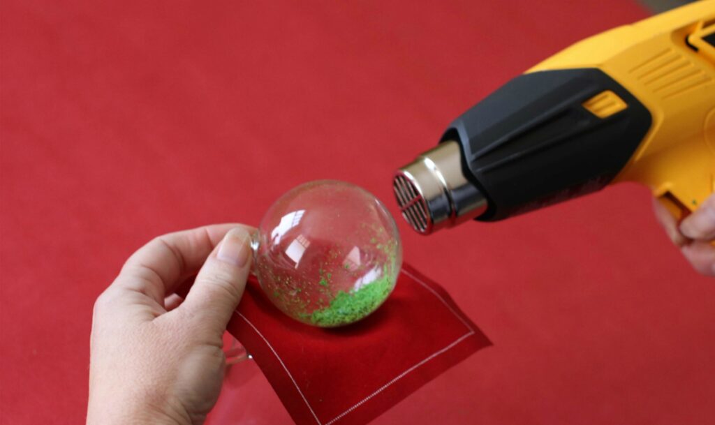 Making Holiday Ornaments - Wagner SprayTech